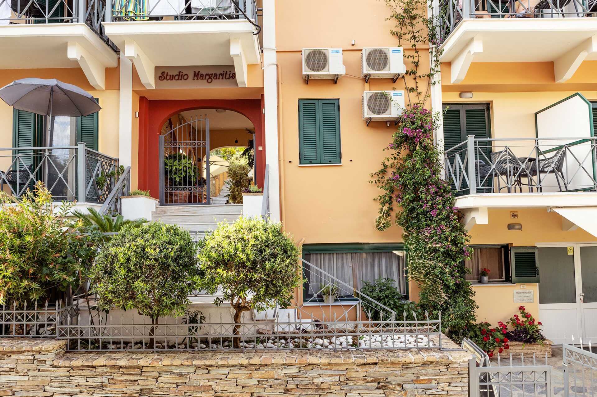 Hotelgegevens Margaritis Studios, Reizen naar Parga | Apollo Reizen ...